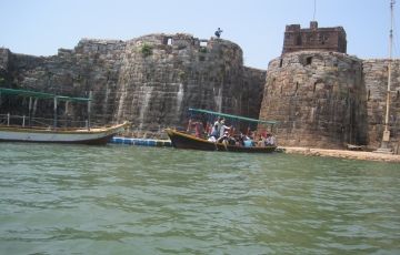 Konkan Tarkarli-Malvan Tour | Tarkarli Beach, Malvan, Sindhudurga Fort ...